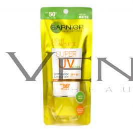 Garnier Light Complete Super UV Matte Sunscreen SPF50+ PA+++ 30ml
